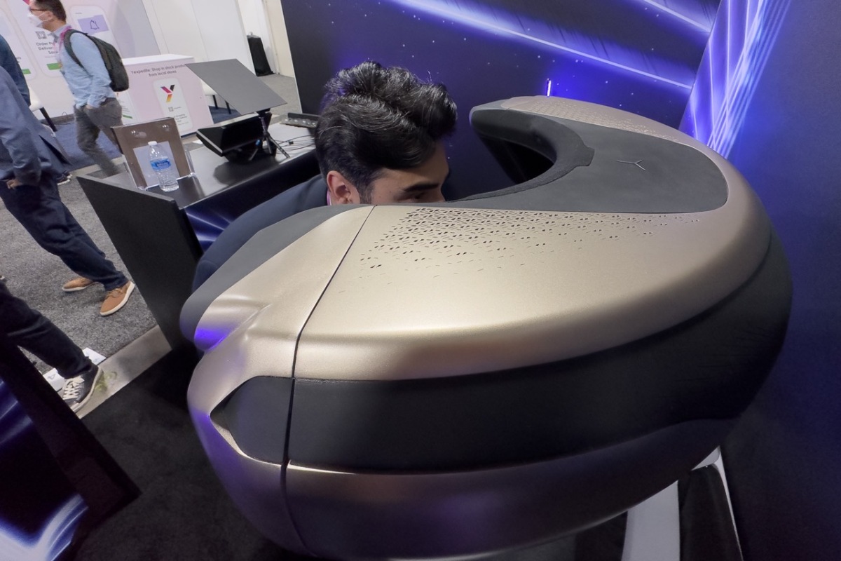 Na CES, este headset VR veste você - GA Suporte Tech