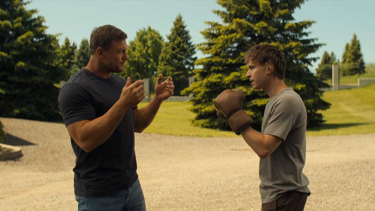 Big man vs even bigger man: Why Reacher is Amazon’s top show - GA ...