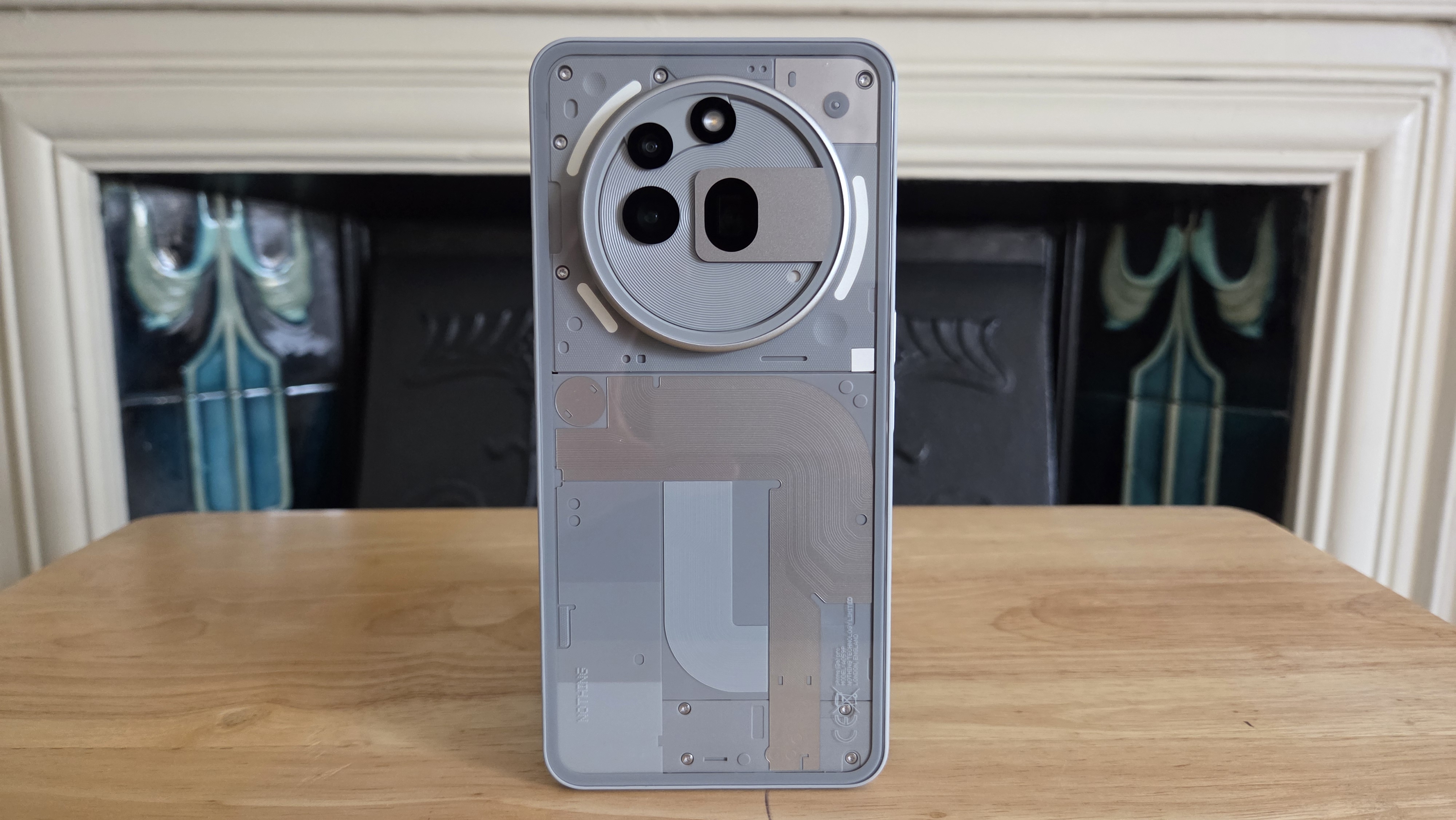 Comparing the Nothing Phone (3a) and (3a) Pro reveals three big ...