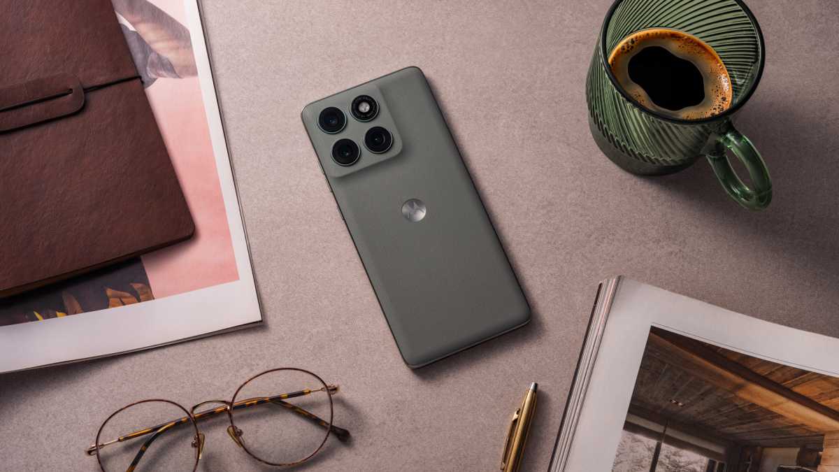I’ve tried Motorola’s Pixel 9a rival, and Google should be worried - GA ...