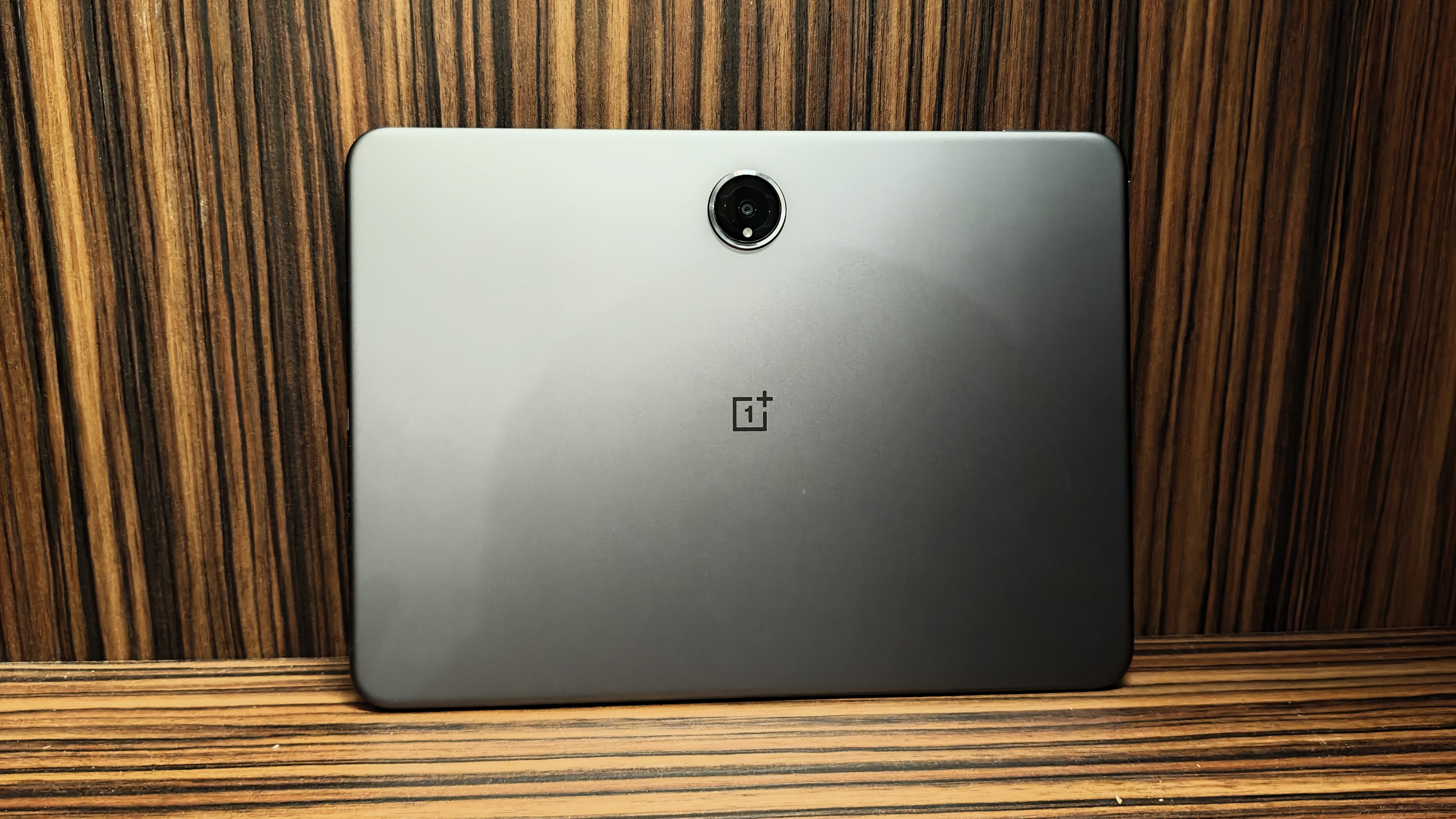 OnePlus Pad 3 beats the Samsung Galaxy Tab S10 Ultra at half the price ...